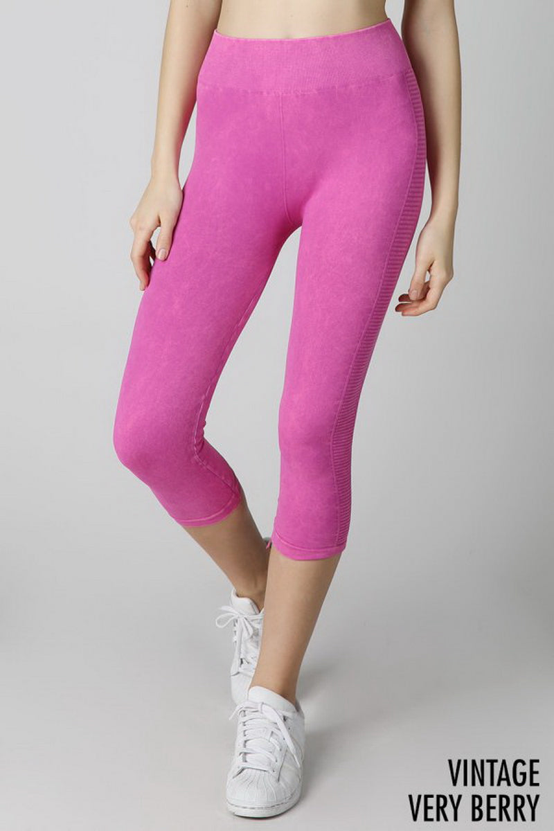 Magenta Vintage Ladder Capri Leggings – Aquarius Brand
